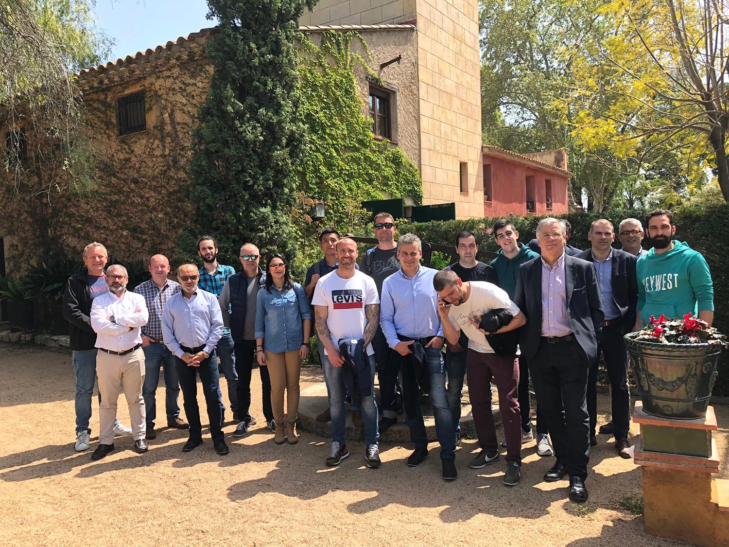 CRO invita a sus clientes a visitar la planta Shell en Tarragona ...